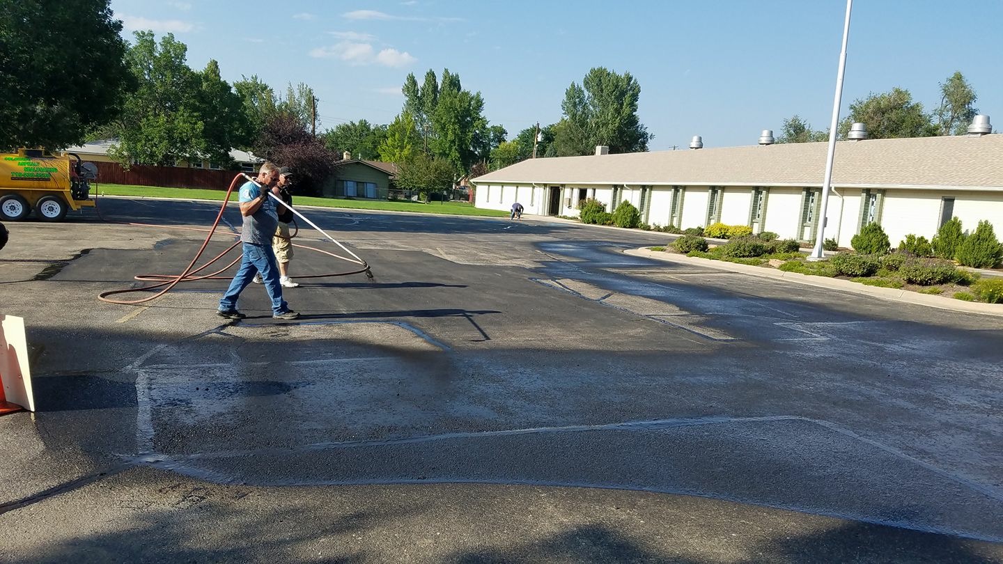 Before & After Pictures – Colorado Asphalt Sealcoating