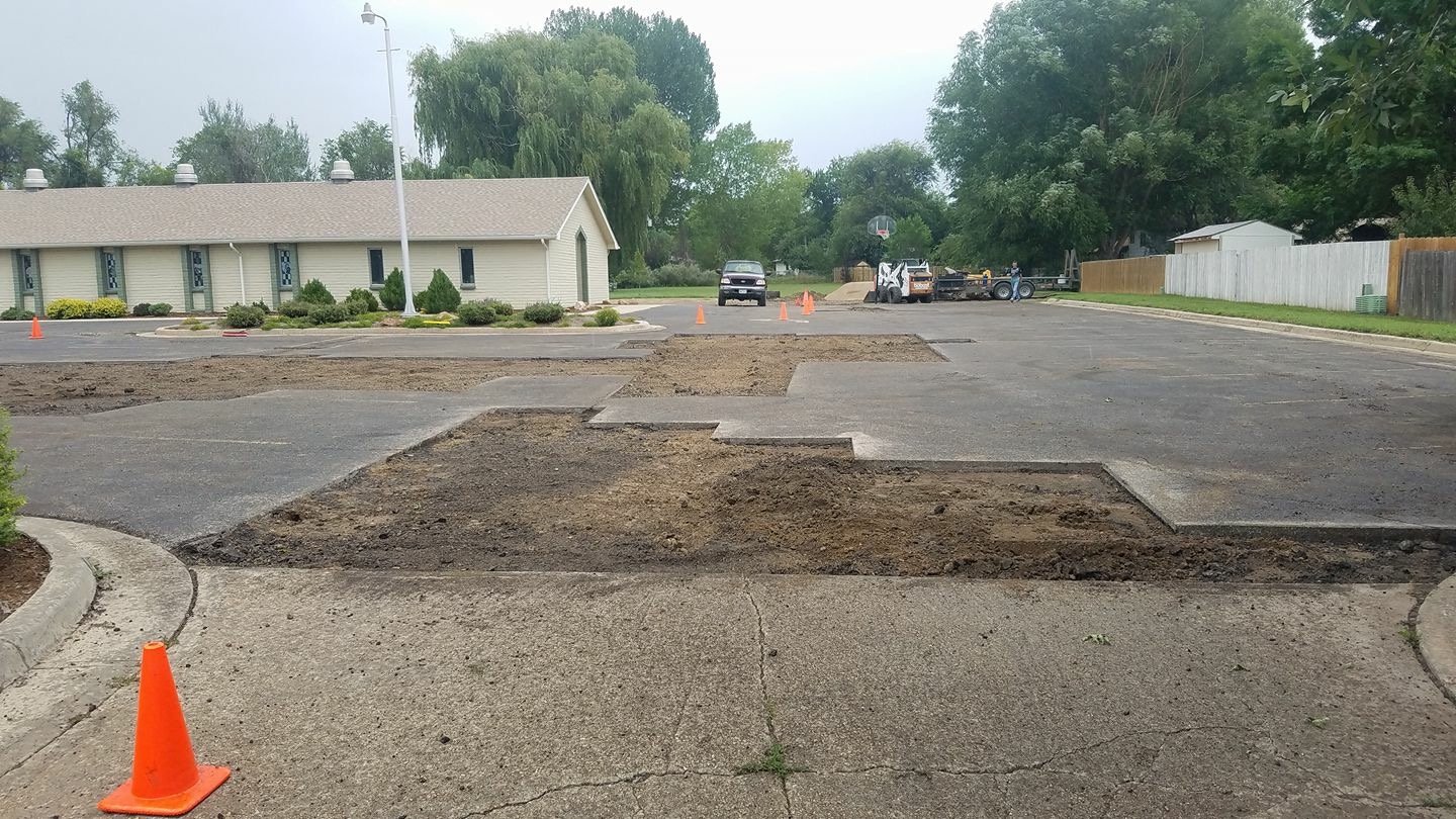Before & After Pictures – Colorado Asphalt Sealcoating